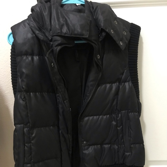 BCBGMaxAzria | Jackets & Coats | Bcbg Puffer Vest With Removable Hoodie ...